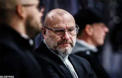 Efter storförlust sparkar nu AIK Fredrik Hallberg - SvenskaFans