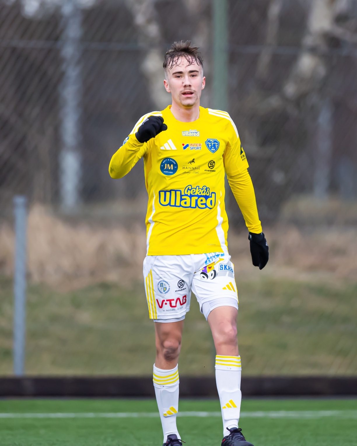 Mittfältare lämnar FFF - SvenskaFans